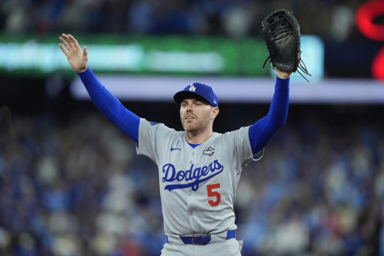 Freddie Freeman Roasts Former Teammate for Pickoff Attempt | Dodgers Nation