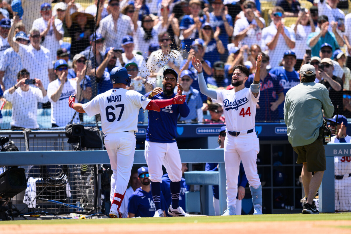Dodgers Dispatch Phillies, Win Series in 9-1 Rout