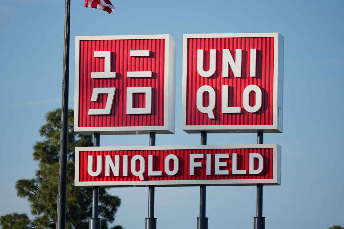 Dodgers Unveil Special Uniqlo Giveaway for Father's Day | Dodgers Nation